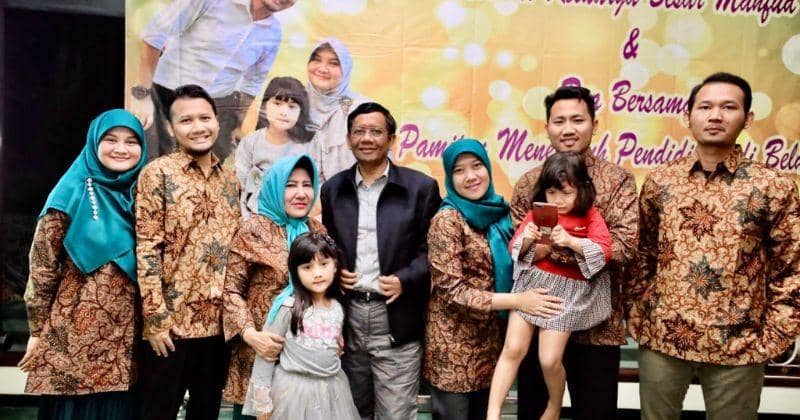 8 Fakta dan Biodata 3 Anak Mahfud MD, Ada yang Jadi Dokter | Popmama.com