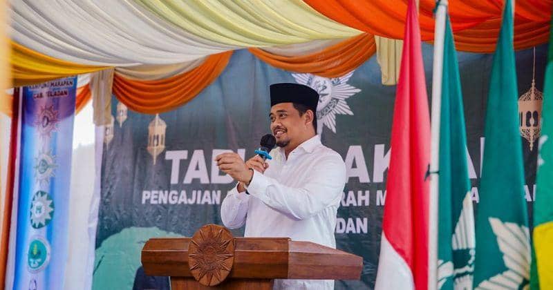 9 Fakta Keluarga Bobby Nasution, Memiliki Keturunan Raja | Popmama.com