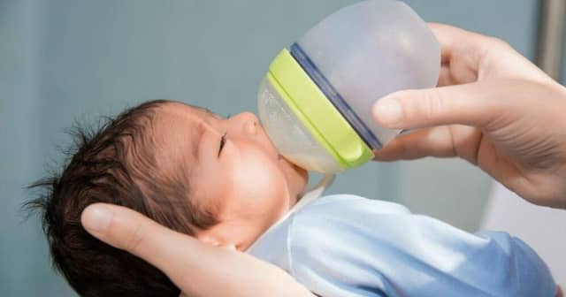 Ciri-Ciri Bayi Tidak Cocok Sufor, Penting Mama Ketahui | Popmama.com
