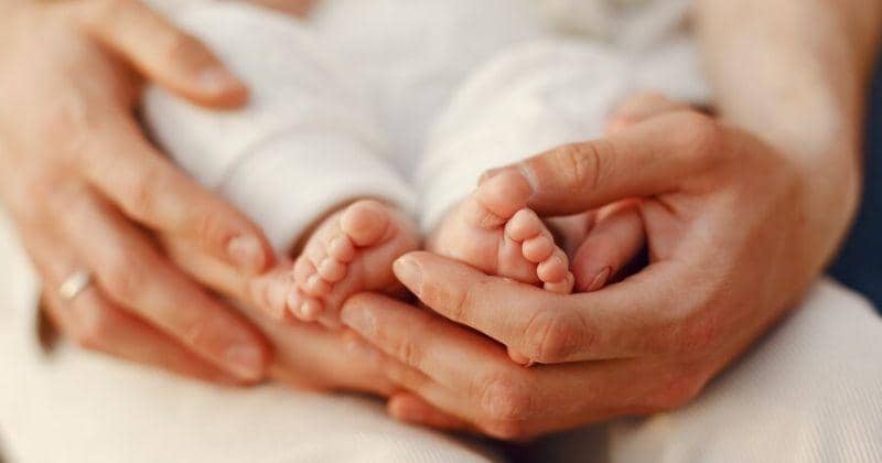 16 Jenis Refleks Bayi Baru Lahir, Mama Perlu Tahu! | Popmama.com