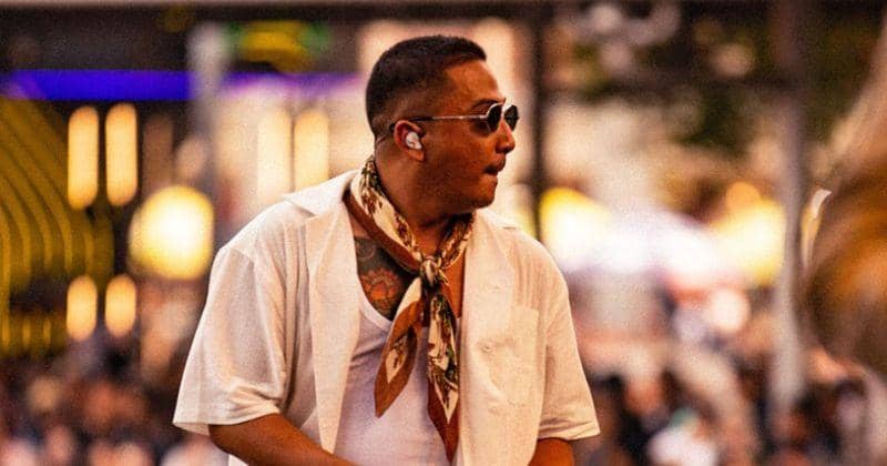 Lirik Lagu 'Mencintaimu' Sal Priadi, Pesan tentang Cinta | Popmama.com