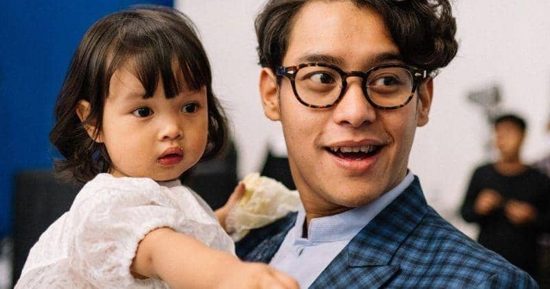 Ardhito Pramono Umumkan Cerai dengan Istrinya | Popmama.com