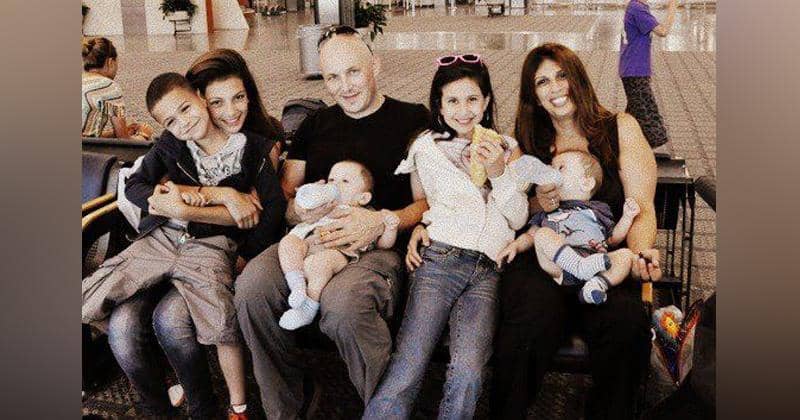 9 Foto Keluarga May Tager Model Asal Israel | Popmama.com