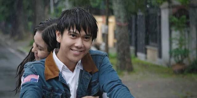 100 Quotes Cinta Dilan yang Bikin Baper, Romantis Abis | Popmama.com