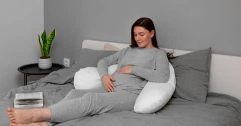 10 Doa agar Janin Sehat dan Terhindar dari Keguguran | Popmama.com