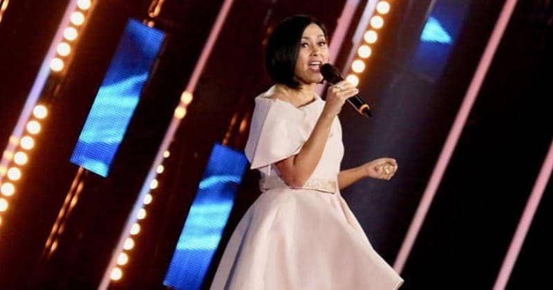7 Fakta Keluarga Sarah Sechan, Punya Adik Perempuan Terkenal | Popmama.com