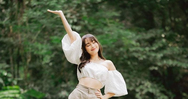 5 Fakta Keluarga Caitlin Halderman, Pemeran Milea di Ancika 1995 ...