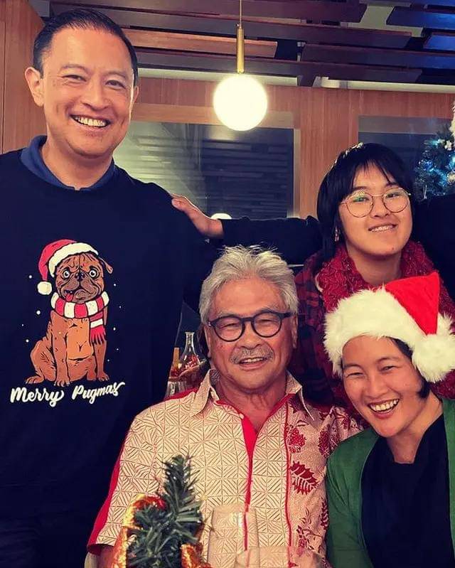 9 Fakta Keluarga Tom Lembong, Lulusan Harvard University | Popmama.com