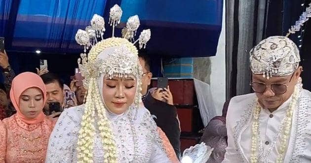 7 Fakta Dokter Ayu Kartika Agustina Istri Baru Andika Mahesa | Popmama.com