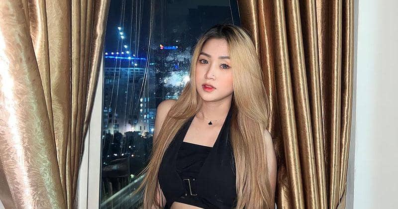 Biodata dan Profil Venny Alberti, Tertular Penyakit PMS | Popmama.com