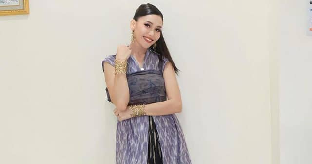 9 Fakta Keluarga Ayu Ting Ting, Adiknya Meninggal Dunia | Popmama.com