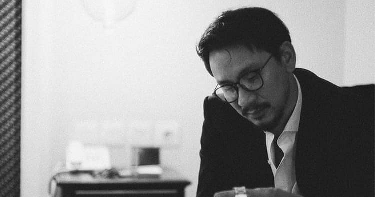 8 Fakta Keluarga Vincent Rompies, Anaknya Gemar Sepak Bola | Popmama.com