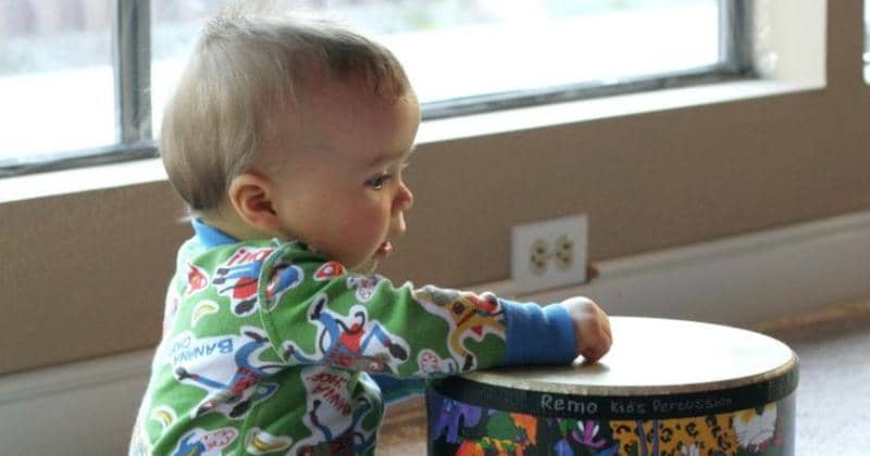 22 Aktivitas Bermain untuk Bayi Usia 1 sampai 12 Bulan | Popmama.com