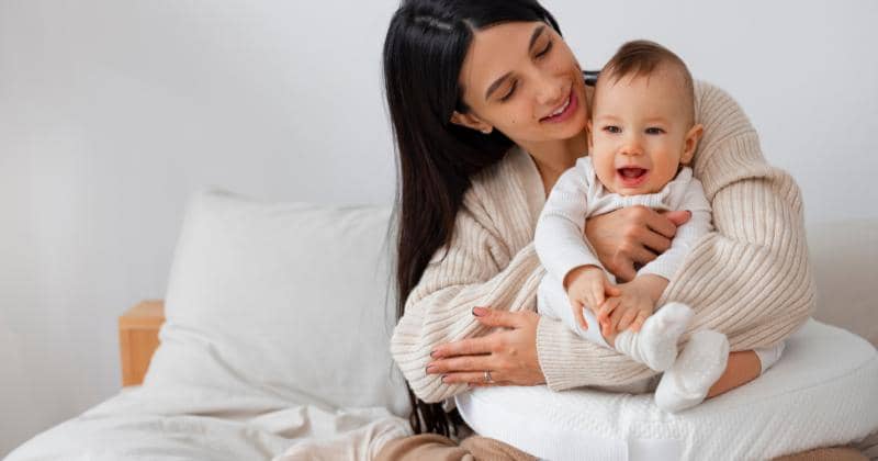 22 Aktivitas Bermain untuk Bayi Usia 1 sampai 12 Bulan | Popmama.com