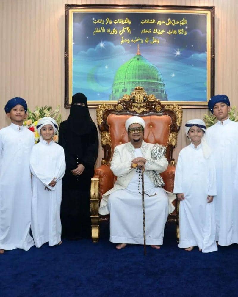5 Fakta Keluarga Habib Hasan bin Ja'far Assegaf | Popmama.com