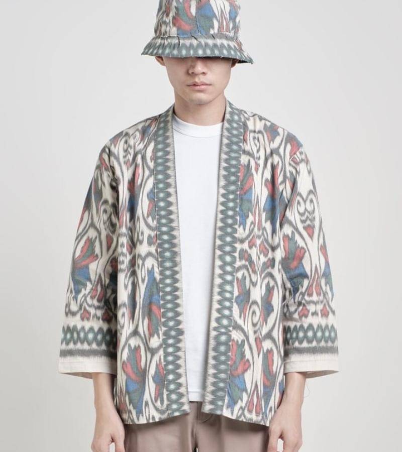 10 Ide Styling Batik yang Cocok Untuk Dikenakan sehari-hari | Popmama.com