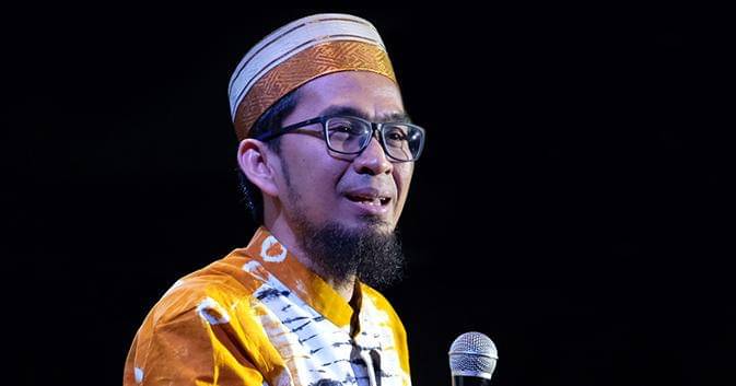 7 Fakta Keluarga Ustaz Adi Hidayat yang Jarang Diketahui | Popmama.com