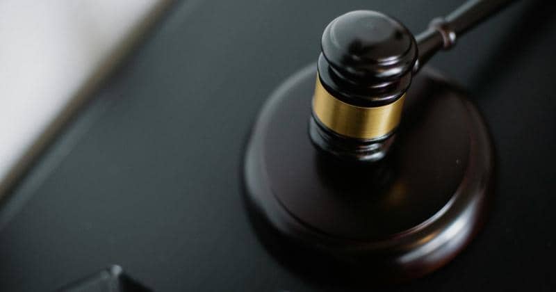 Biodata dan Profil Rosano Barack Mertua Syahrini, Orang Kaya | Popmama.com