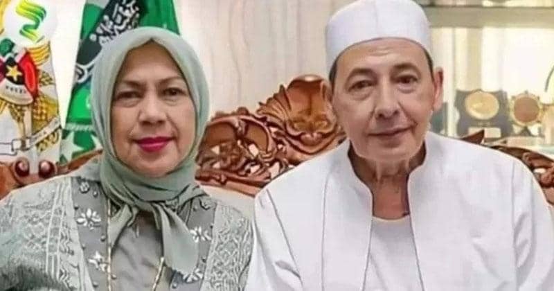 5 Fakta Keluarga Habib Luthfi, Istrinya Meninggal Dunia | Popmama.com