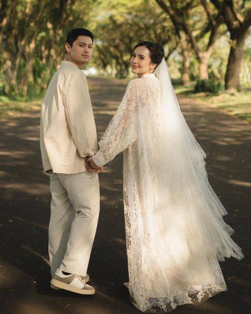 8 Potret Beby Tsabina dari Lamaran hingga Pernikahan | Popmama.com