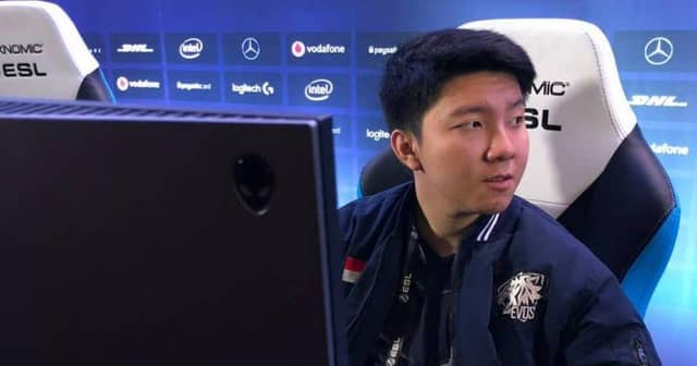 Profil Whitemon, Player Dota 2 dari Indonesia kini Mendunia | Popmama.com