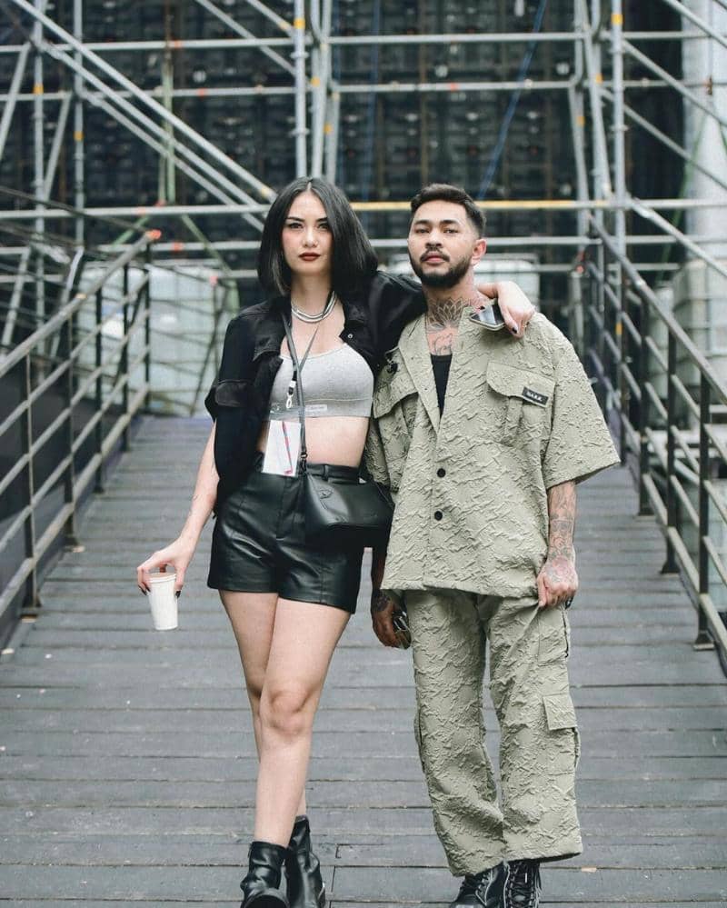 Style Couple Ala Onad dan Beby Leonardo, Gayanya Buat Netizen Iri ...