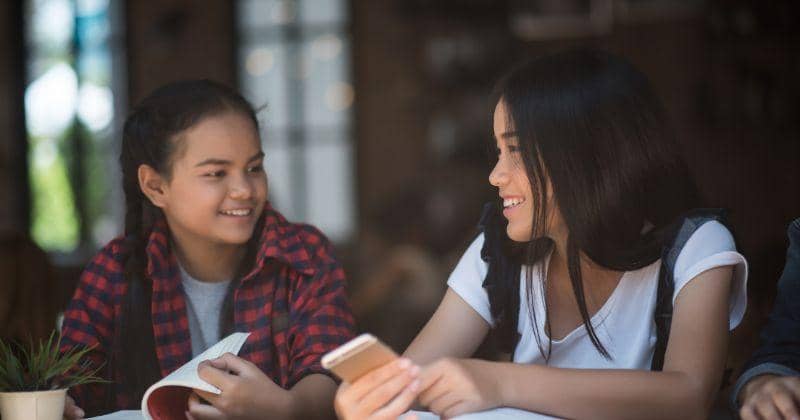 40 Istilah Bahasa Gaul Gen Alpha dan Artinya | Popmama.com