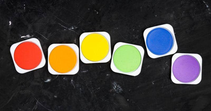 7 Cara Membuat Warna Hitam | Popmama.com