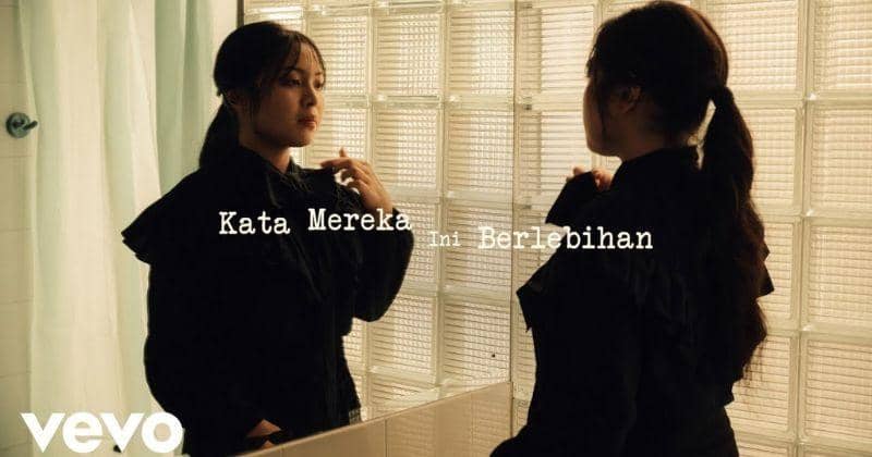 5 Lirik Lagu Bernadya tentang Cinta yang Viral di TikTok | Popmama.com