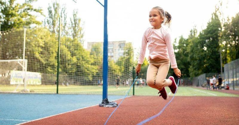 10 Kegiatan Motorik Kasar Anak Usia 4-5 Tahun | Popmama.com