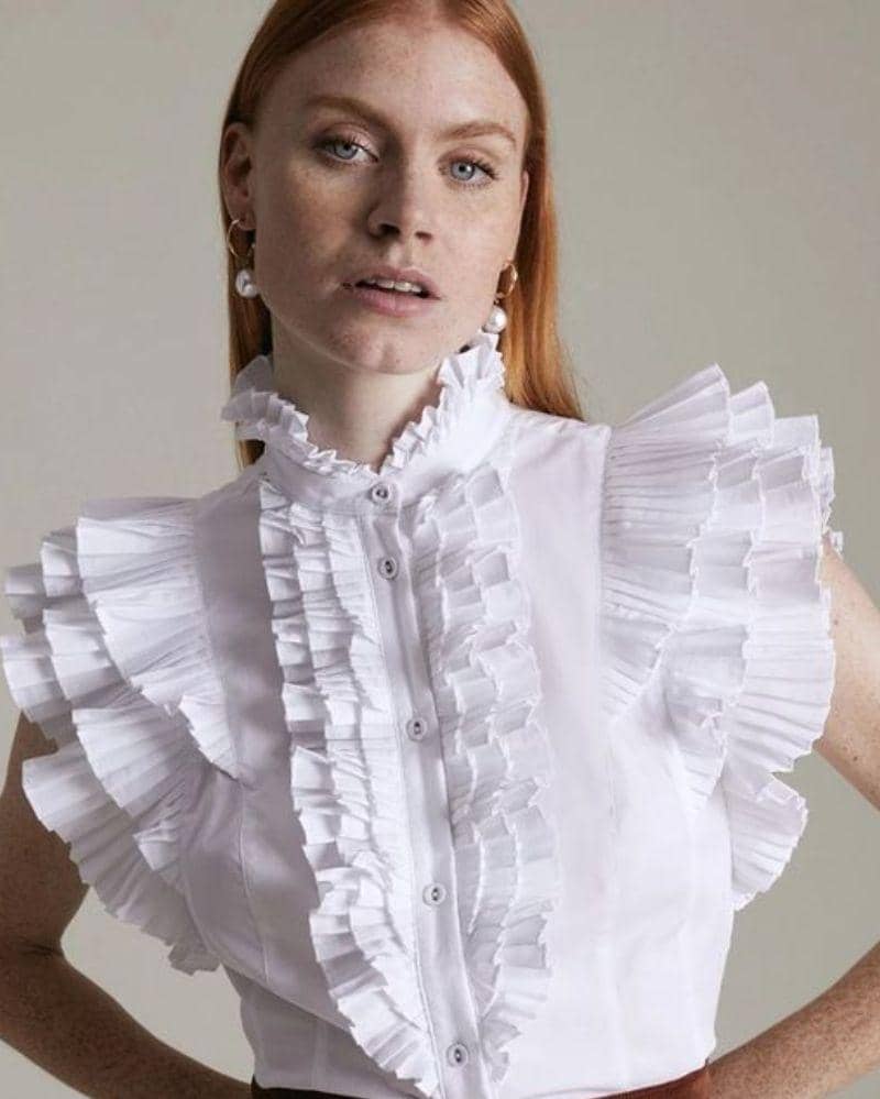 10 Model Atasan Perempuan yang sedang Trending di 2024 | Popmama.com