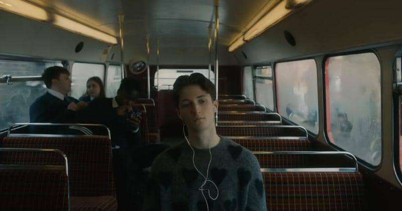 Makna dan Lirik Lagu Henry Moodie - Drunk Text | Popmama.com