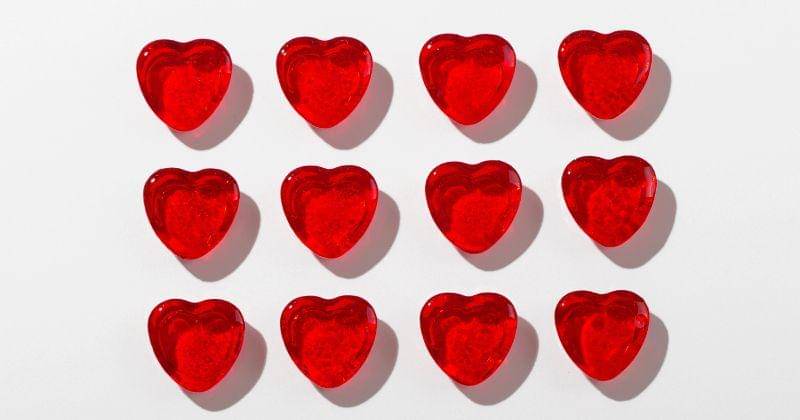 Arti Emoji Love Merah, Bermakna Cinta Penuh Gairah | Popmama.com