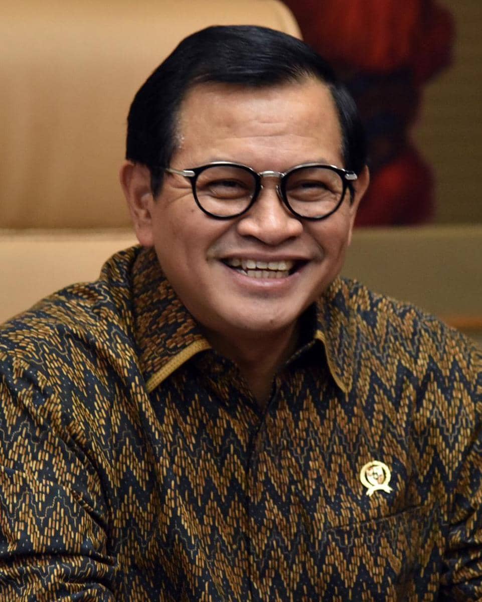 5 Fakta Keluarga Pramono Anung, Memiliki Dua Anak | Popmama.com