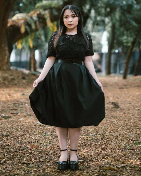 10 Inspirasi Penampilan Bernadya yang Serba Hitam, Menawan! | Popmama.com