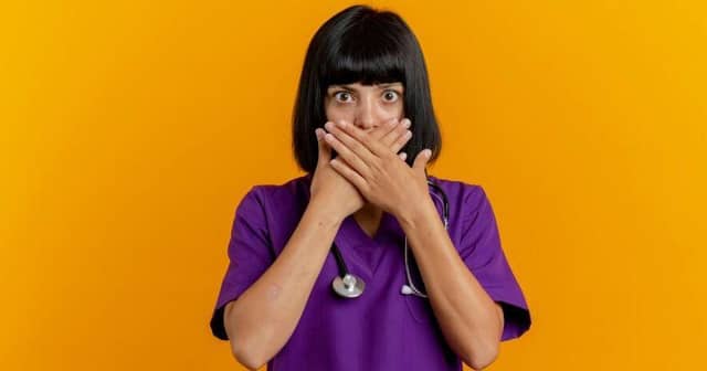 Sianosis, Warna Bibir Ungu yang Bisa Jadi Tanda Penyakit | Popmama.com