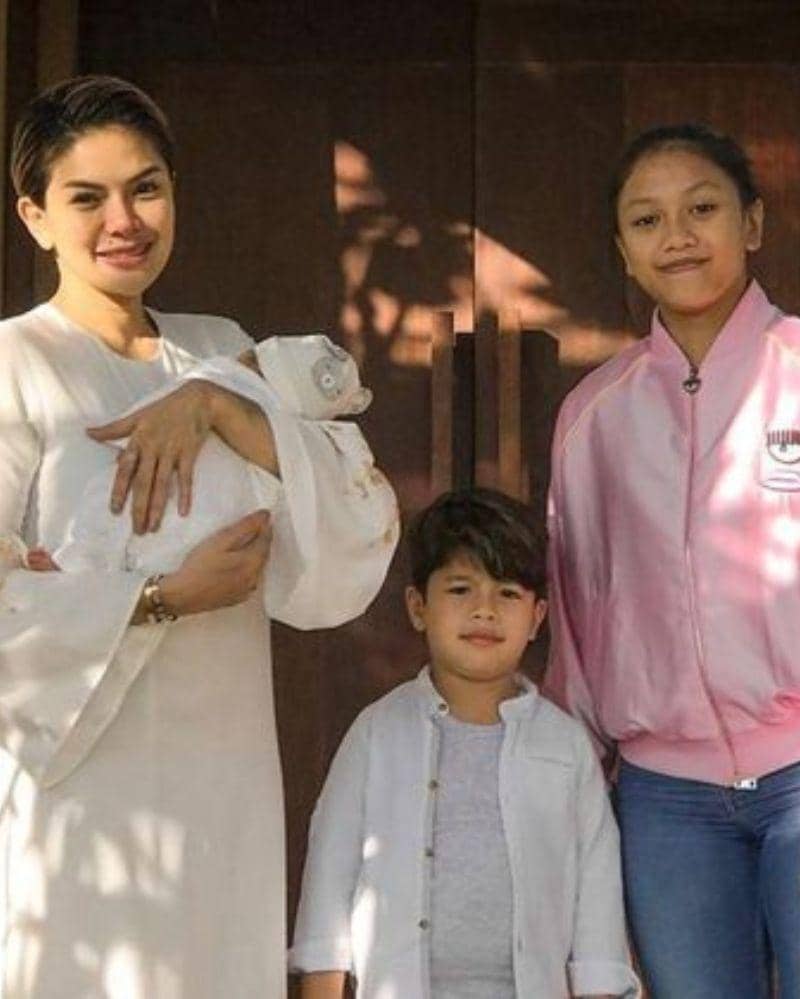 12 Foto Loly Anak Nikita Mirzani dari Kecil hingga Remaja | Popmama.com