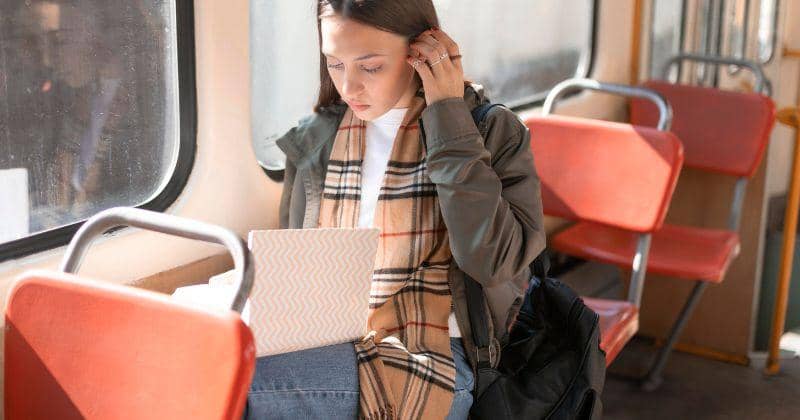 11 Cara Mengatasi Commuting Stress | Popmama.com