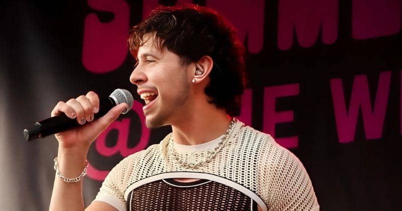 8 Fakta Keluarga David Archuleta, Orangtuanya Pemusik | Popmama.com