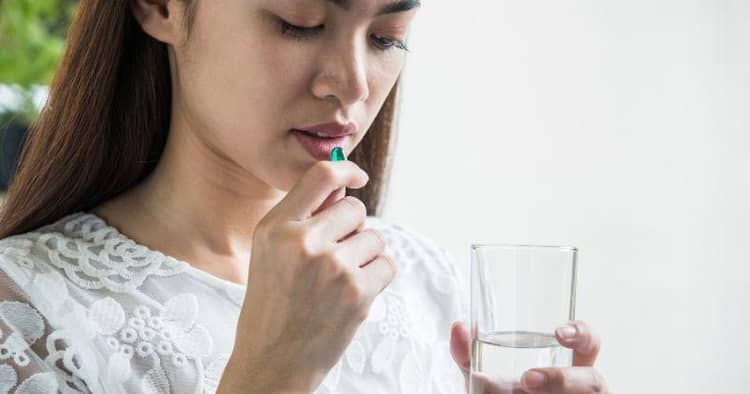 10 Penyebab Feses Warna Hitam dan Cara Mengatasinya | Popmama.com