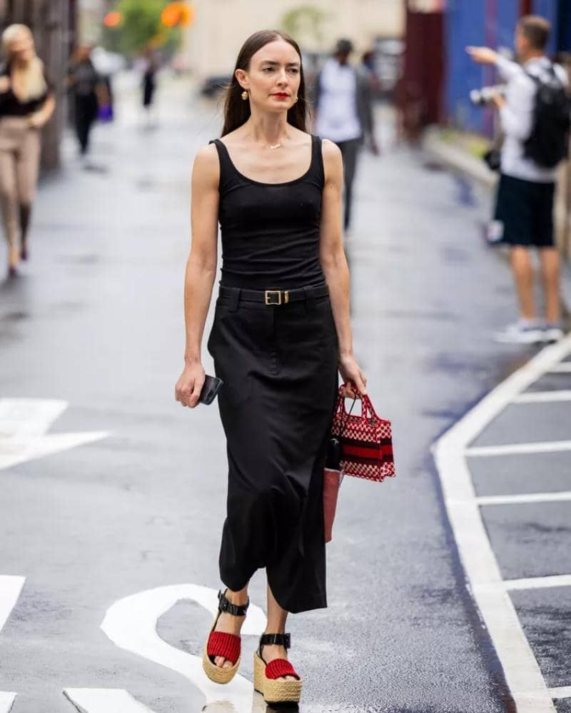 8 Ide Mix & Match Outfit Hitam, Tampil Modis Tanpa Banyak Usaha ...