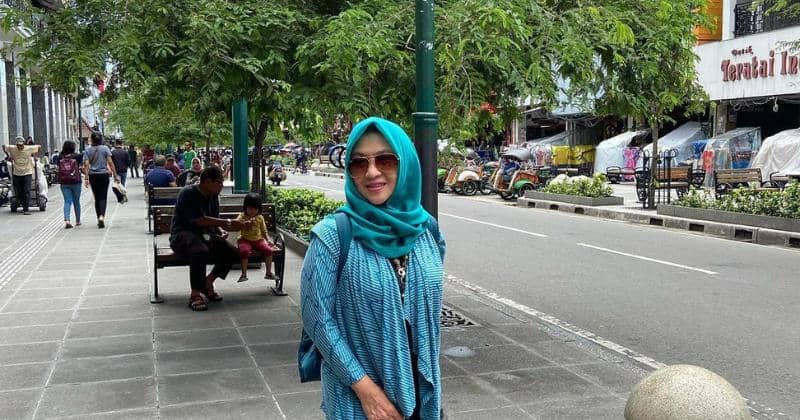 Profil dan Biodata Dina Mariana | Popmama.com