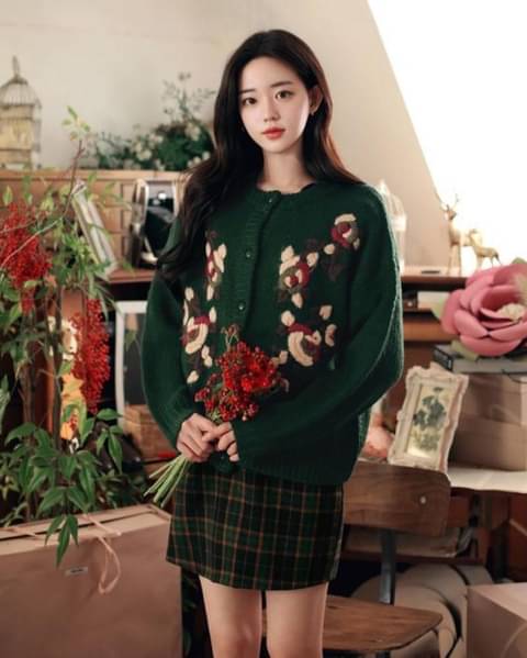 10 Model Baju Natal Wanita Terbaru, Sontek Ma! | Popmama.com