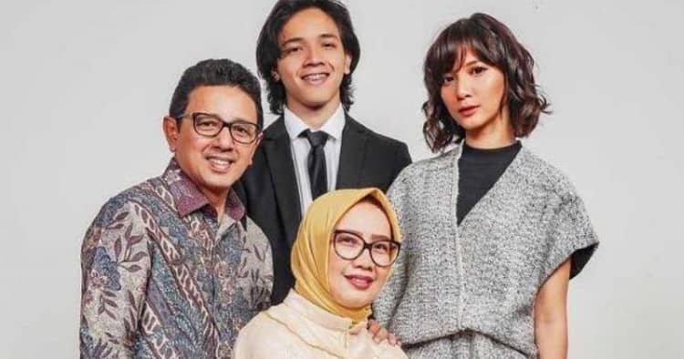 Benarkah Faishal Tanjung Adik Sheila Dara? Begini Faktanya! | Popmama.com