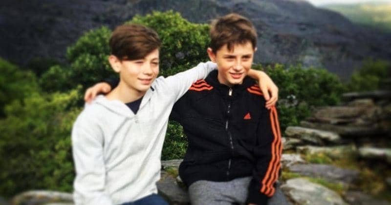 5 Fakta Keluarga Elliot James Reay yang Lagi Viral | Popmama.com