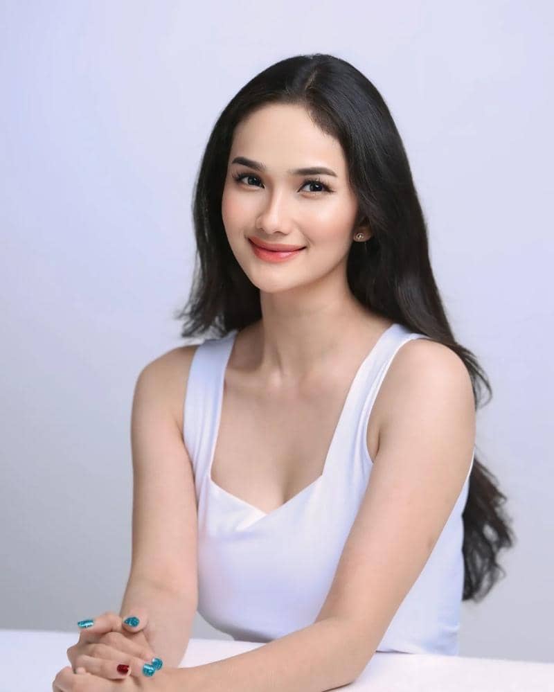 Faby Marcelia Mesra sama Pacar Baru, Eks Suami Bilang Ini | Popmama.com
