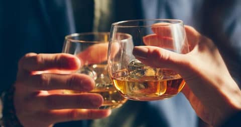 10 Penyebab Feses Warna Hitam dan Cara Mengatasinya | Popmama.com