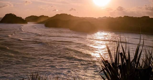 7 Pantai Ramah Anak di Malang | Popmama.com