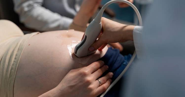 7 Rekomendasi Tempat USG Terdekat di Semarang dan Biayanya | Popmama.com