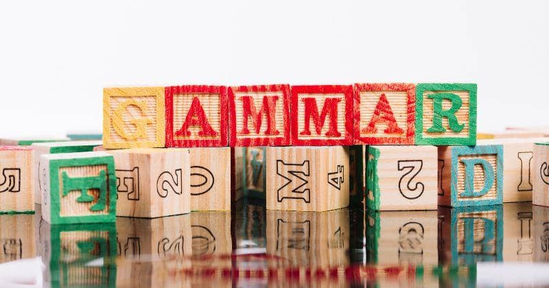Cara Menggunakan SIPEBI, Penyunting Ejaan Bahasa Indonesia | Popmama.com